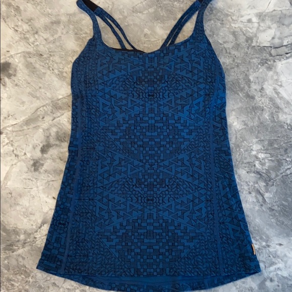 Lucy | Tops | Euc Lucy Workout Top | Poshmark